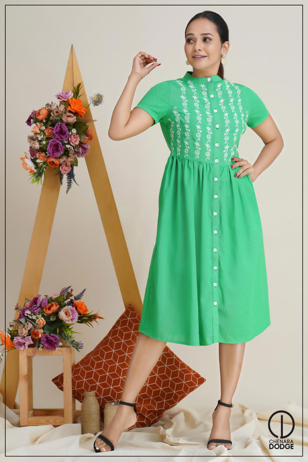 Chenara DODGE | 28121