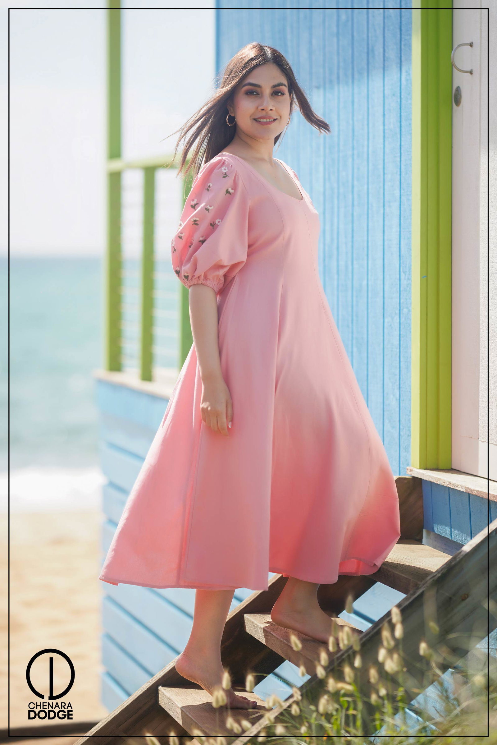 LISA ROUND NECK MIDI DRESS