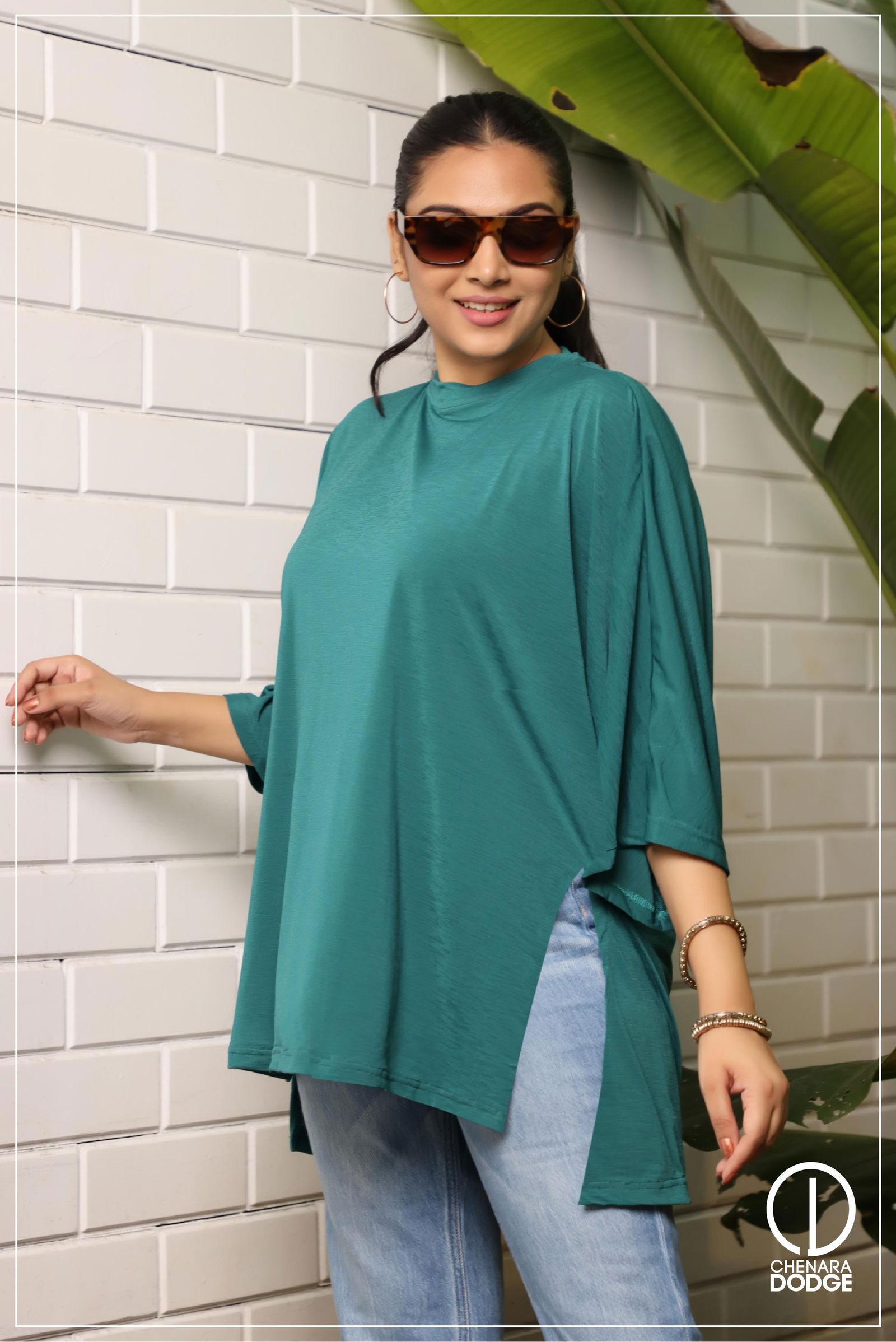 SELINA SIDE SLIT TOP