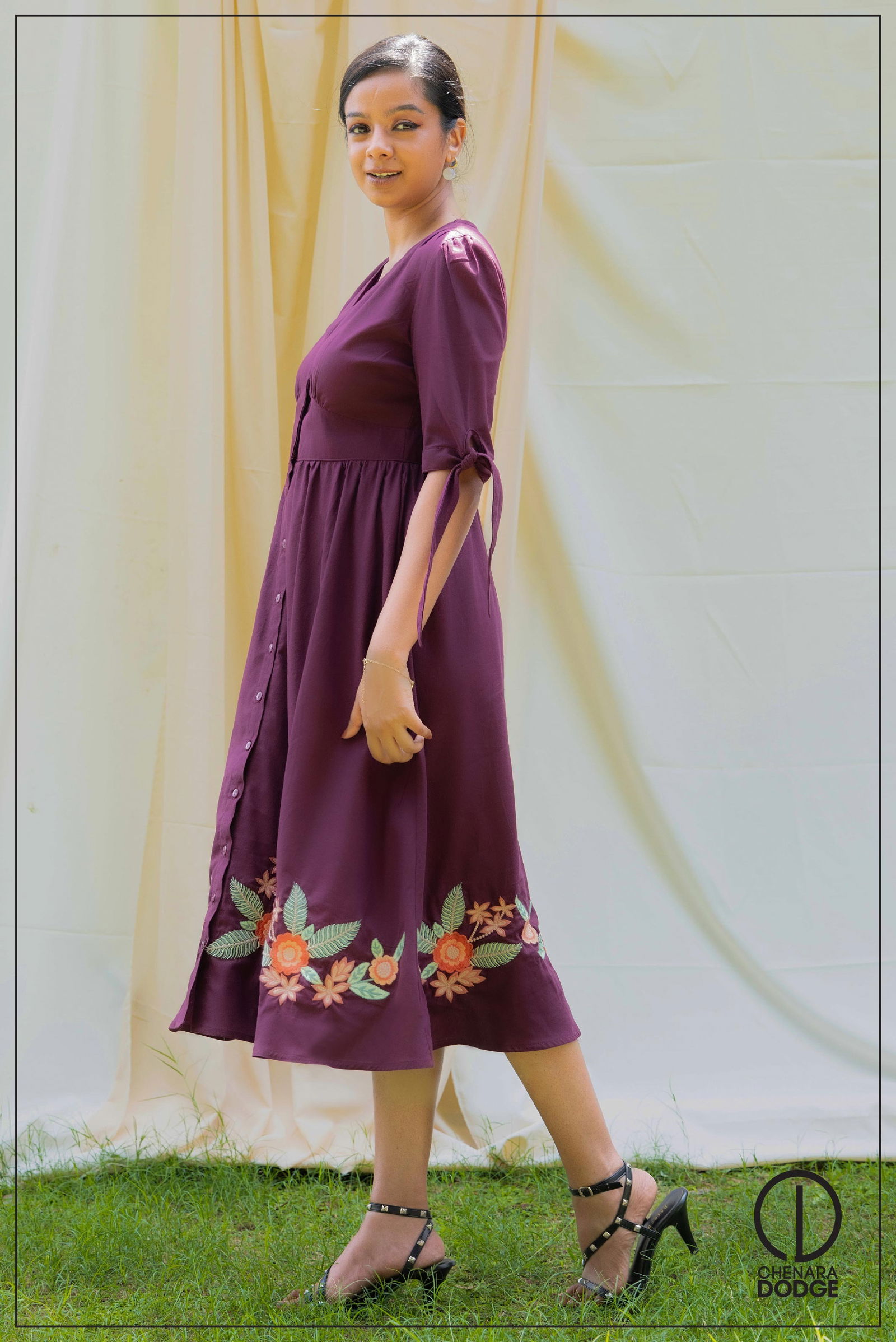 ZOE EMBROIDERED MIDI DRESS