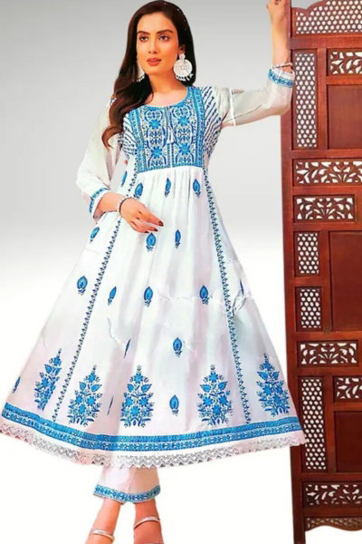Women’s Shalwar | Traditional & Stylish | NOLIMIT