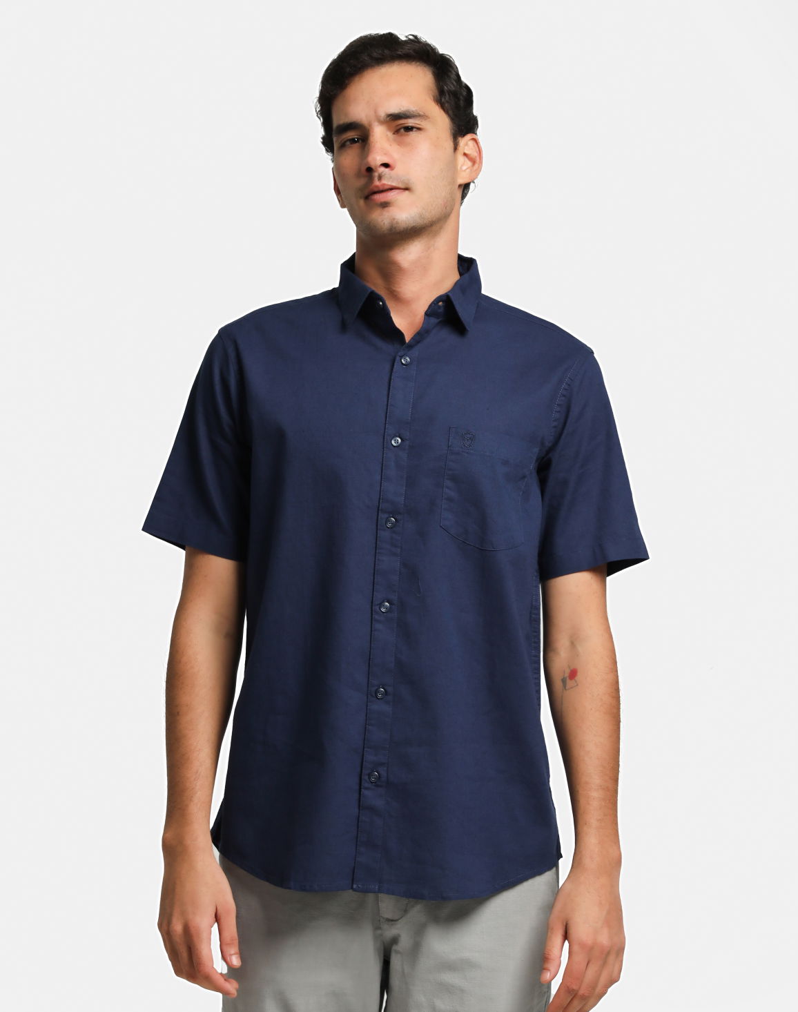 MBRK Men's Curved Hem Regular Fit Cutaway Collar Casual Linen Shirt Navy